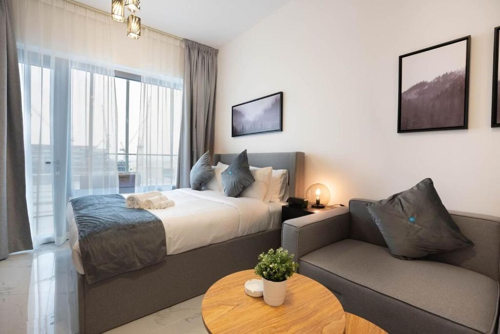 Bloomfields Cozy Stu In Oasis Masdar City, Al Qurayyah (updated prices ...