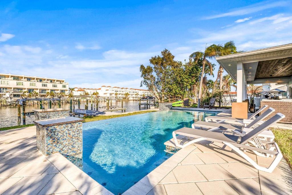 Sunset Splash, Clearwater Beach (updated prices 2025)