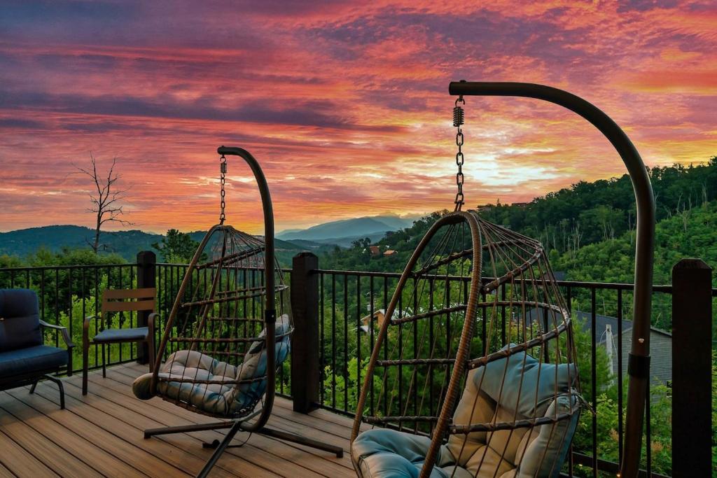 Moonlight Chalet, Gatlinburg (updated prices 2025)