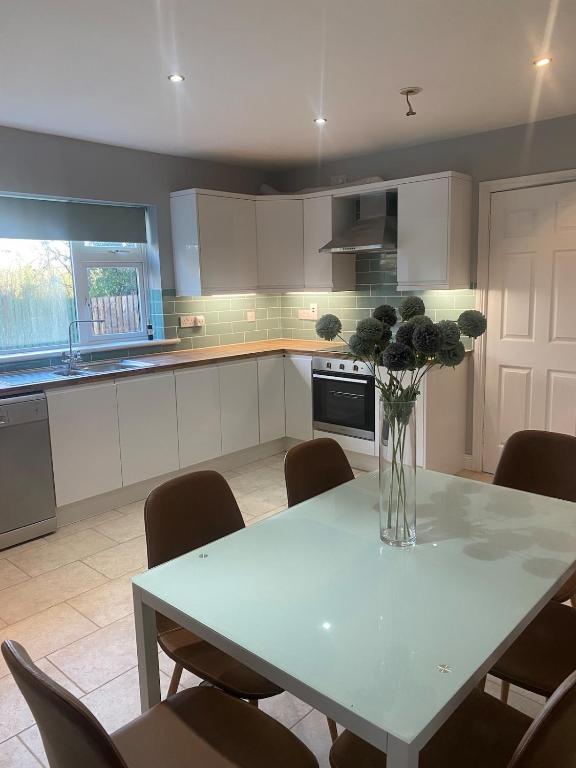 Number 31 Deluxe Holiday Stay, Carlanstown (updated prices 2025)