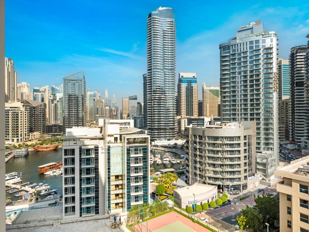 Spacious High Floor Apartment Dubai Marina, Dubai (updated prices 2025)