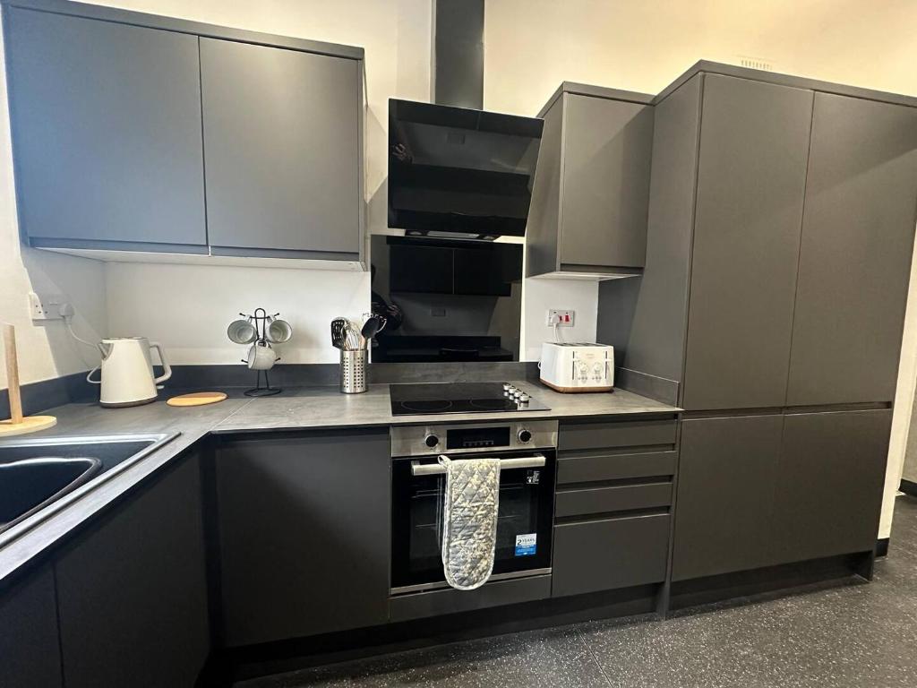 Nottingham Private Room En-suite Bath For Solo #4, Nottingham (updated ...