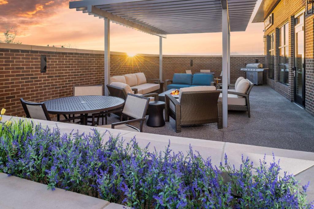 Hyatt House Auburn Hills/Detroit, Lake Angelus (updated prices 2025)