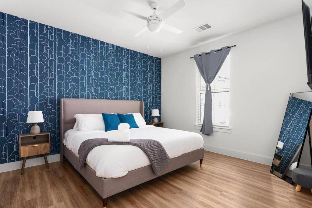 Perfect Spot Cozy Stay Coffee Shop Bar Onsite, Pflugerville (updated ...