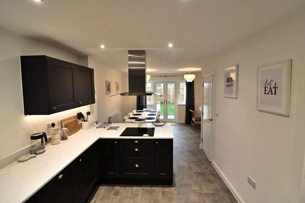 Meadow View, Elm Park, Alphington (updated prices 2025)