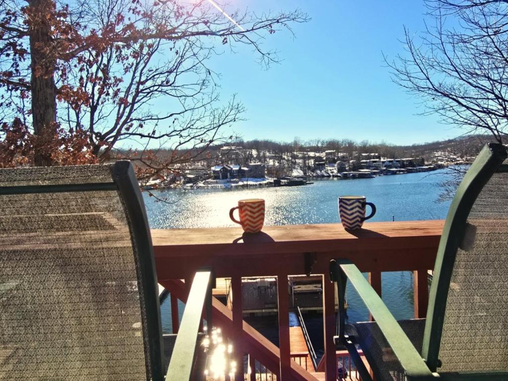 Huckleberry Hill House, Sunrise Beach (updated prices 2026)