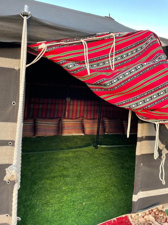 مخيم رملة الجوفاء Al-Jawfa Dunes Camp, Al Wāşil (updated prices 2026)