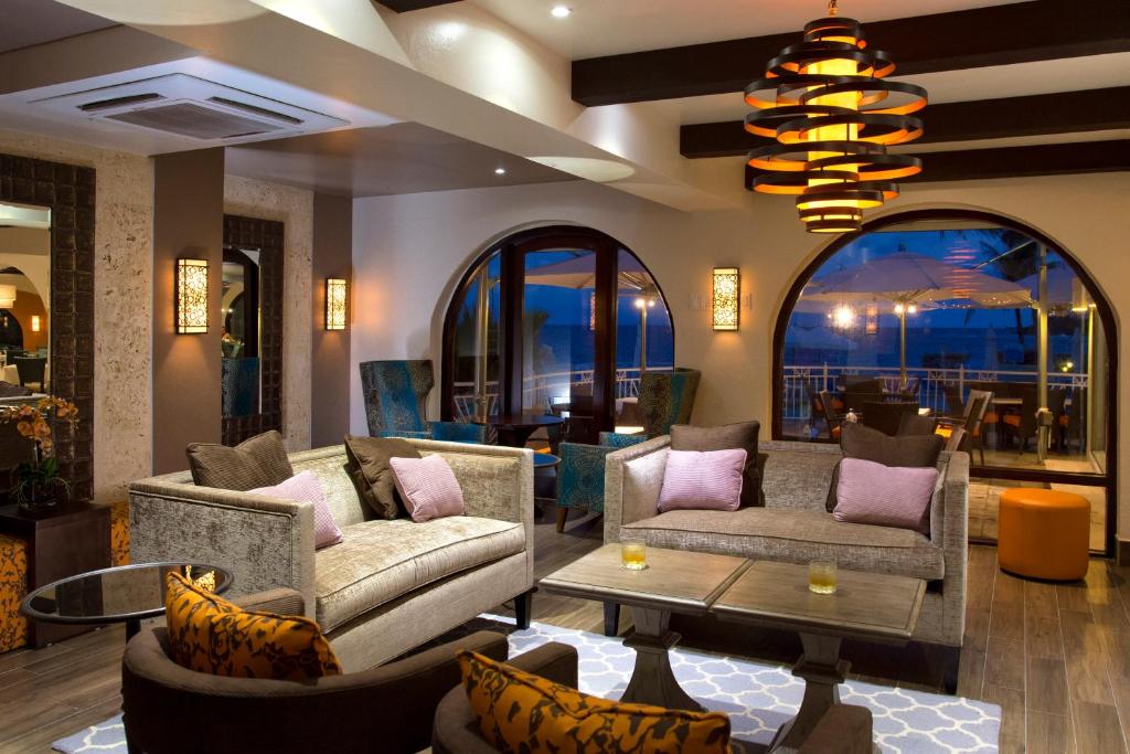 Oyster Bay Beach Resort, Dawn Beach – Updated 2023 Prices