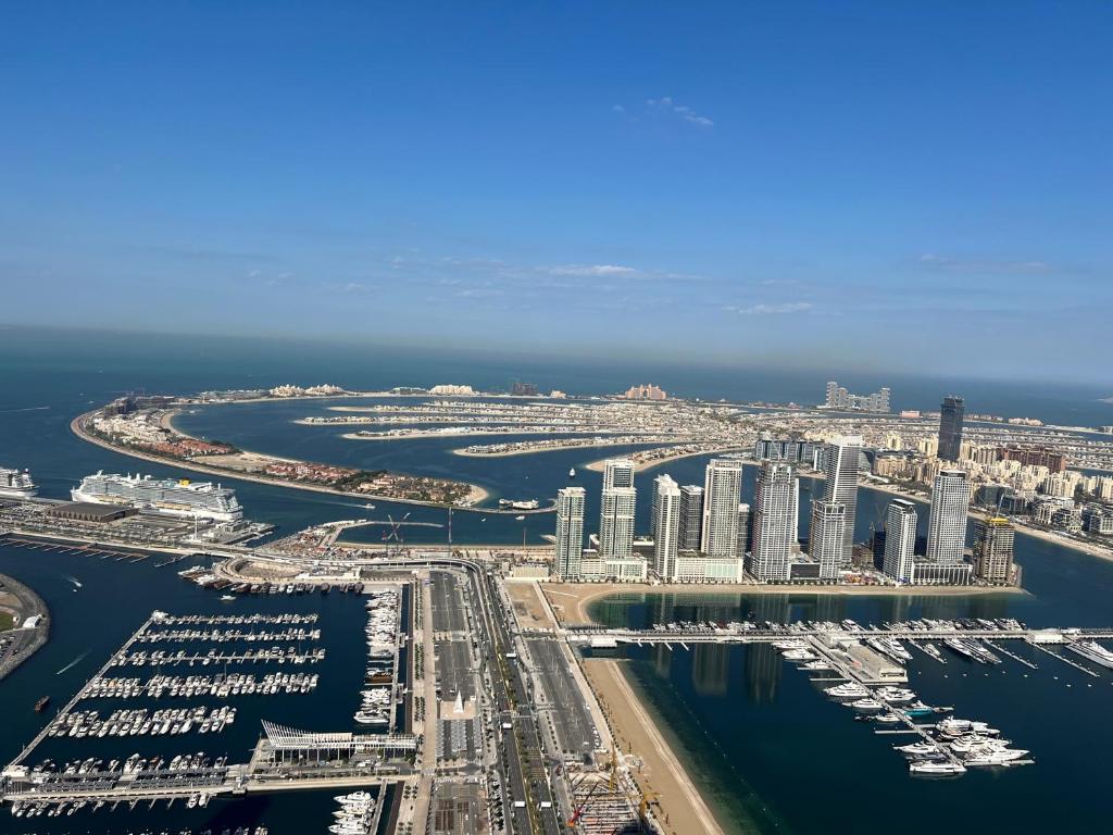 Veer Apartments - 87th Floor Penthouse Full Sea View 5 BHK, Dubai ...