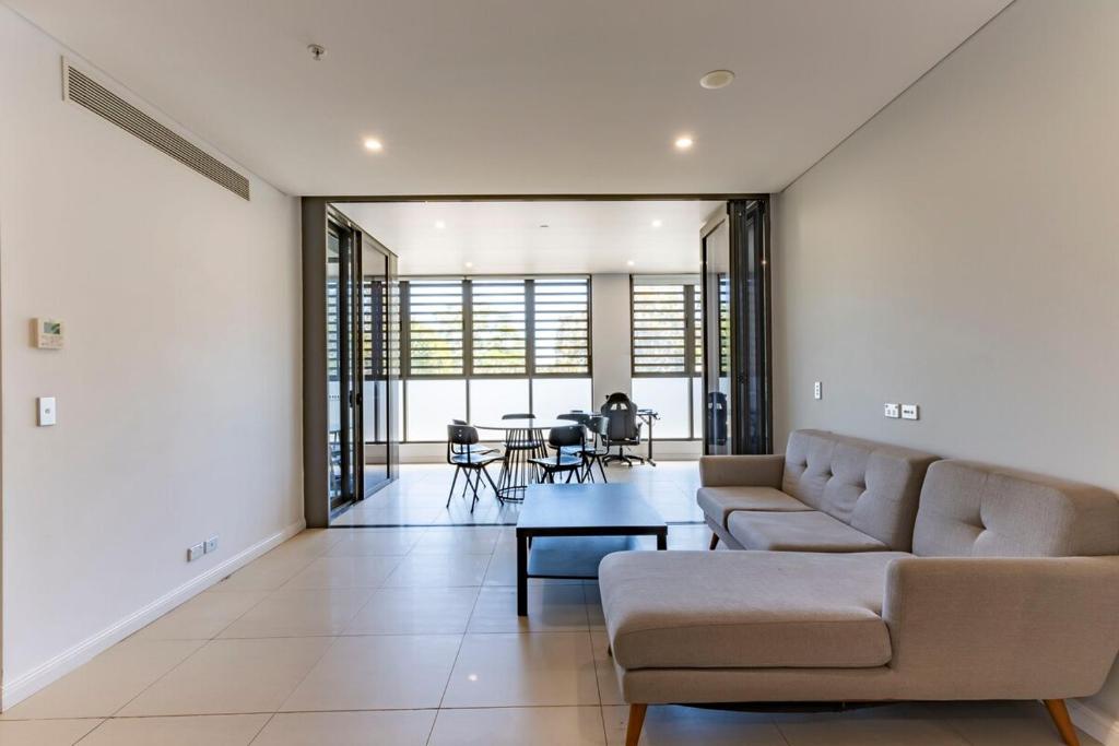 Modern 2B with Loft Bed Parking Central Mascot, Sydney (updated prices ...