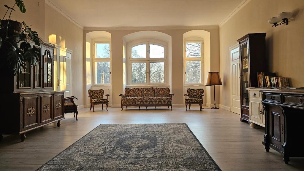 Pałac Chichy, Małomice (aktualne ceny na rok 2025)