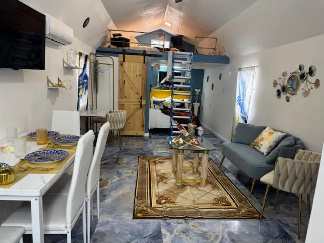 Little Italy - Welcome to Venice Tiny House, Jacksonville (updated ...