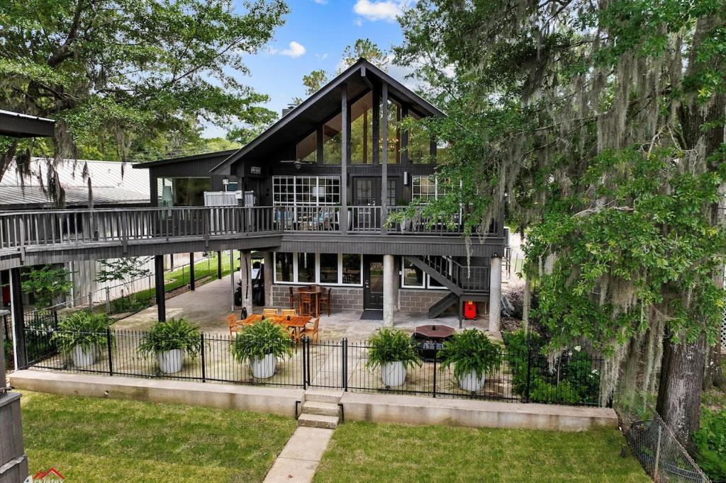 Grand Mamou at Caddo Lake, Karnack (updated prices 2026)