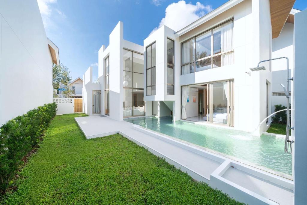 New Build Masterpiece with Private Pool - 4BR Villa in Lux Pride 2 V7 ...