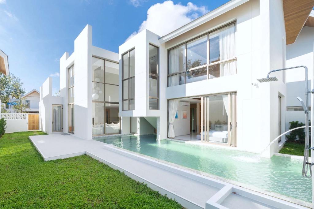 New Elegance & Tropical Luxury - 4BR Pool Villa in Lux Pride 2 V8 ...