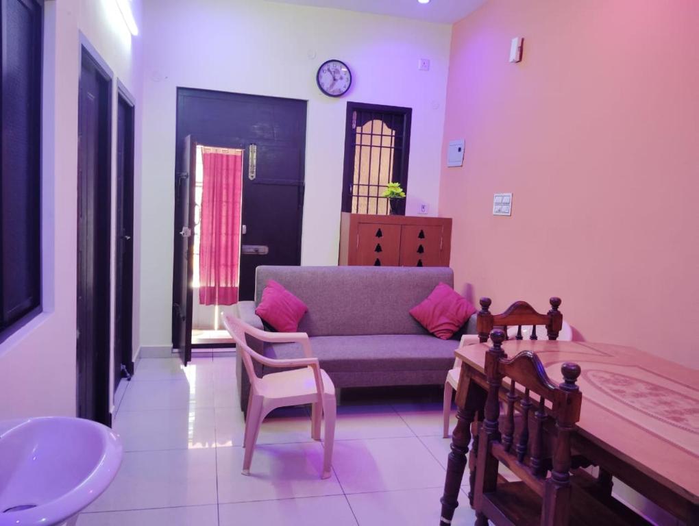 Reedham home stay La, Puducherry (updated prices 2025)