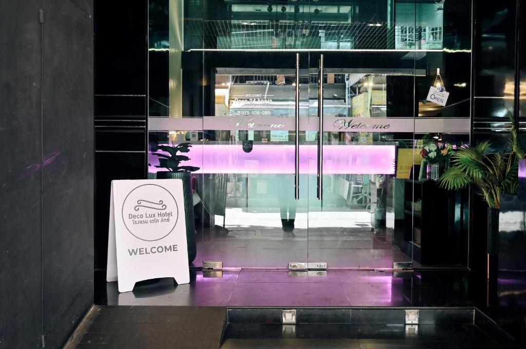 Deco Lux Hotel, Bangkok (updated prices 2025)