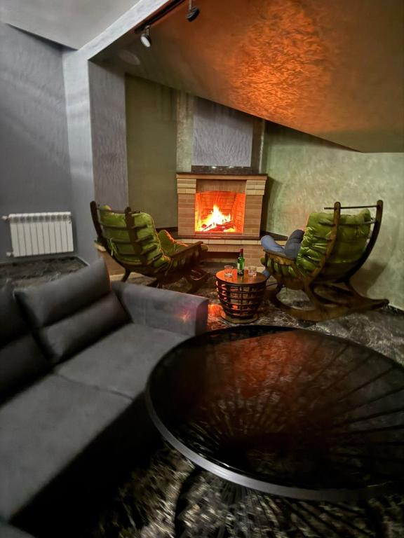 Loft-Style Penthouse Scenic Views, Yerevan (updated prices 2025)