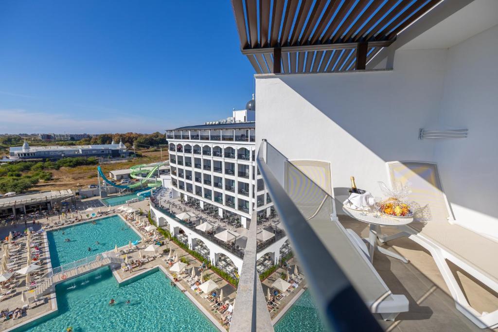 Side Moon Palace Hotel, Side (updated prices 2026)