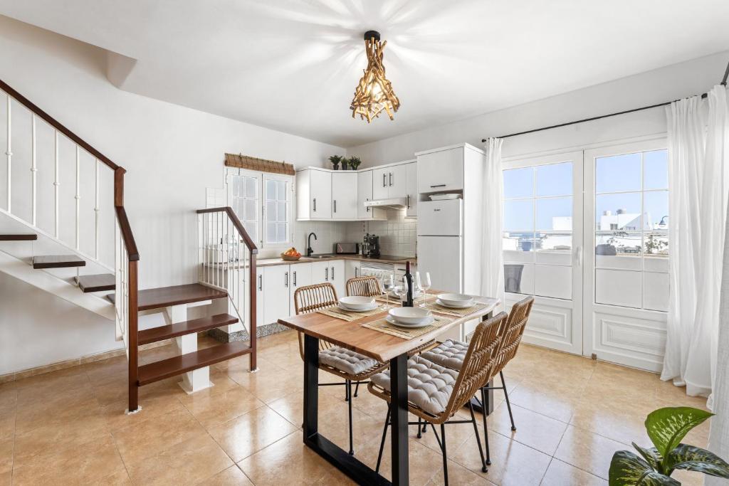 Home2Book Delightful Órzola Duplex by the Coast, Orzola (updated prices 2025)