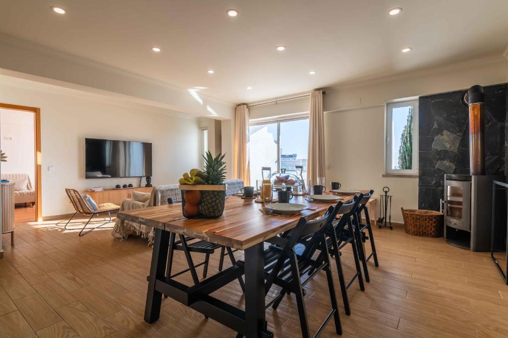 Montechoro Sea View 3 Bedroom Apartment 800m from the Strip, Albufeira ...