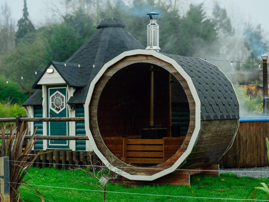 Sunset Retreats The Shire, Ombersley (updated prices 2026)