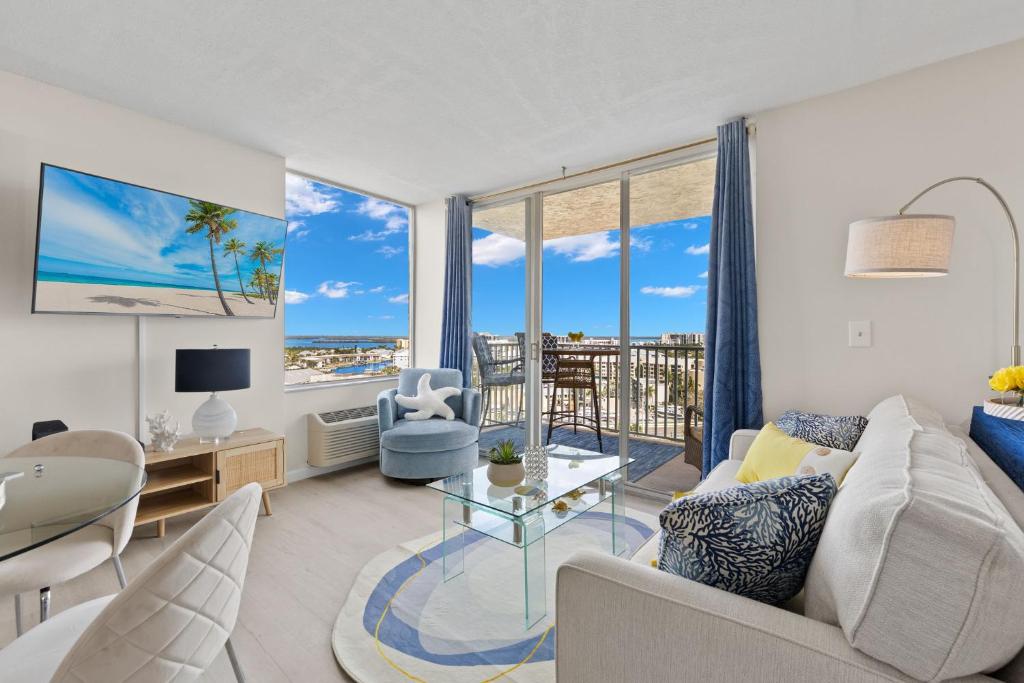 EBT 1102a, Fort Myers Beach (updated prices 2025)