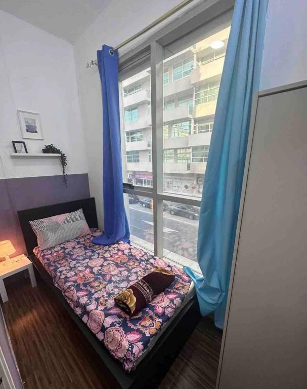 Partition Room with window Near Mashreq Metro, Dubai (updated prices 2026)