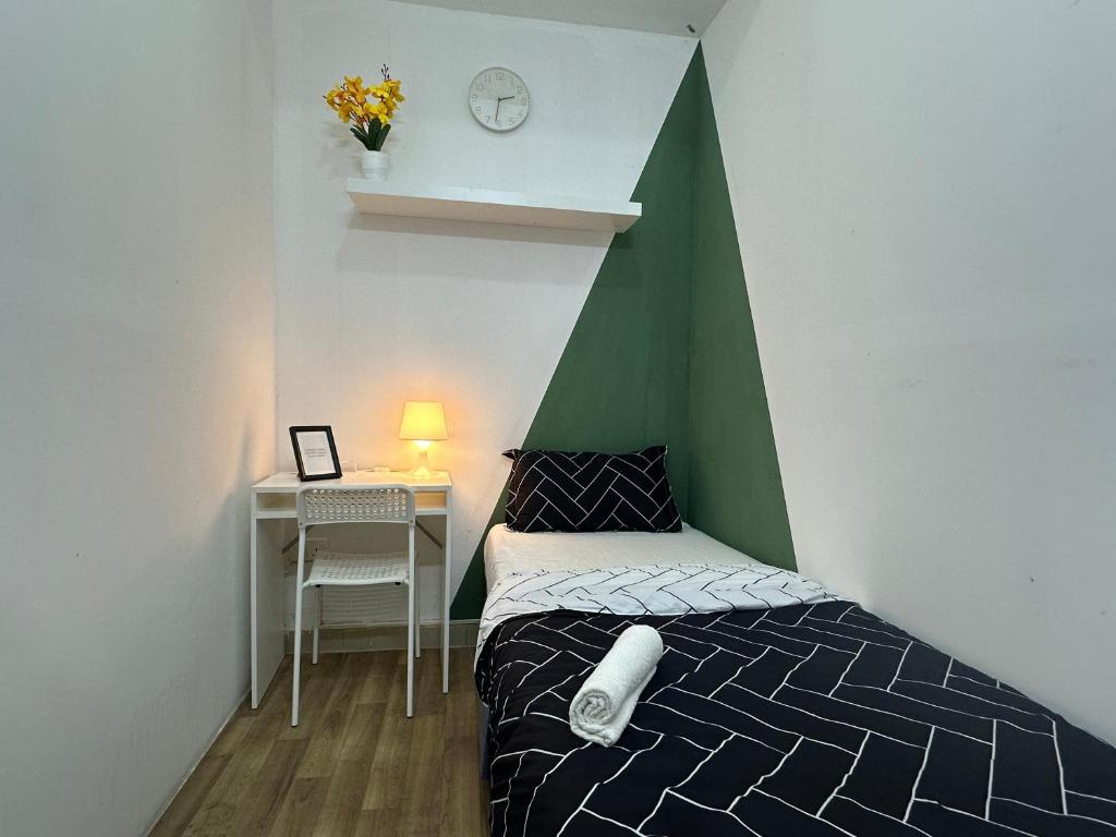 Cityscape Room In Tecom Near ICM Metro, Dubai (updated prices 2025)