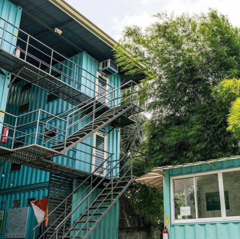 Container Hostel Citihub -Cainta, De La Paz (updated prices 2025)
