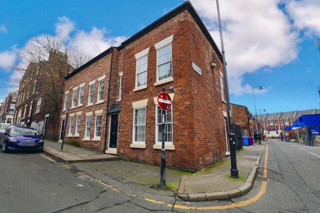 Roscoe House in Liverpool City Centre, Liverpool (updated prices 2025)