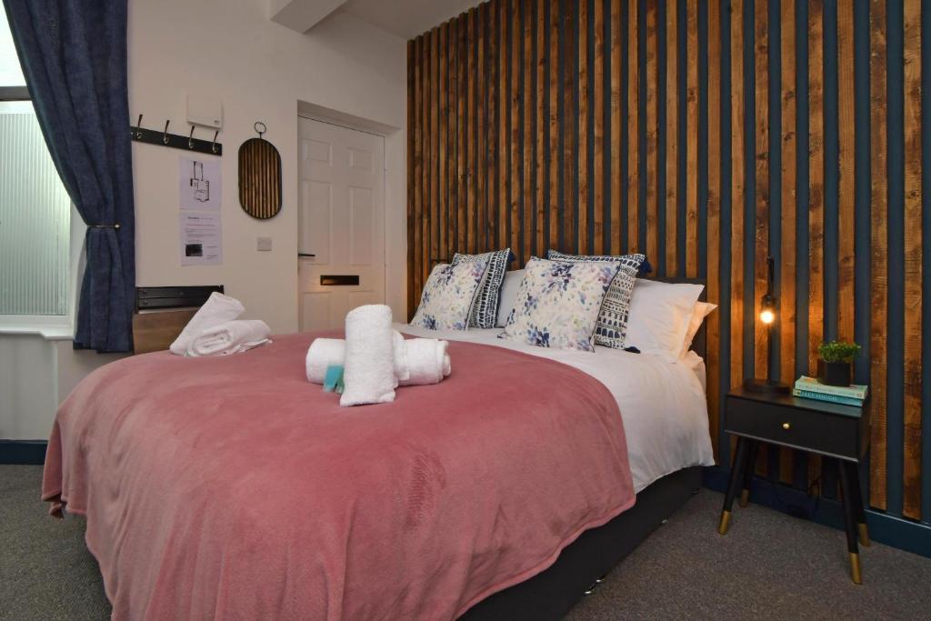 Stay at Shobnall Road Rooms and Studios Burton, Burton-upon-Trent ...