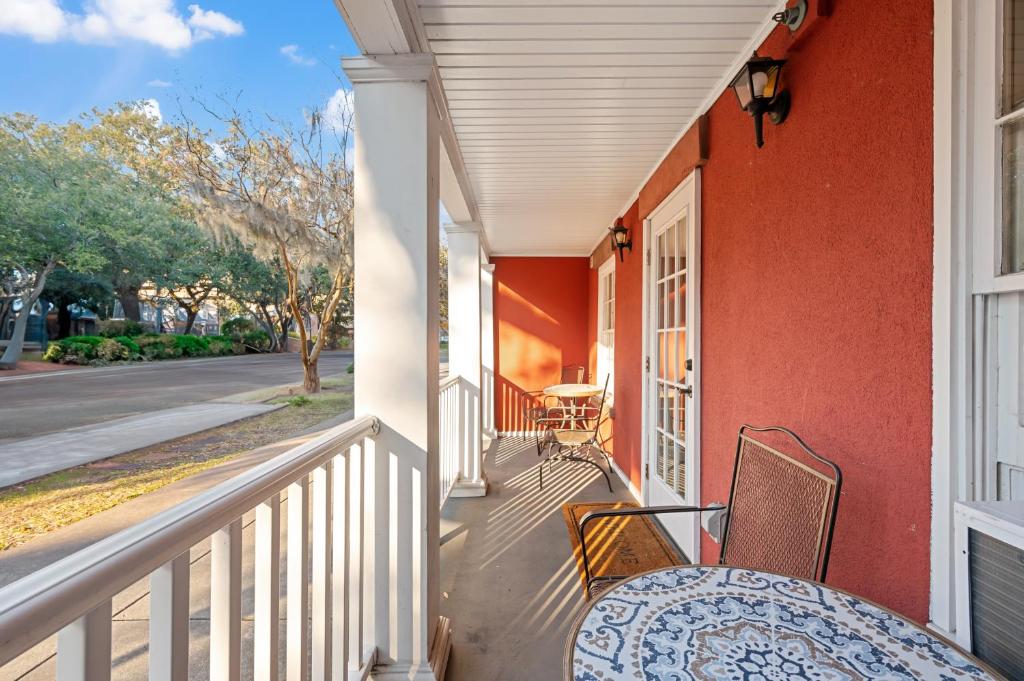 Sleeps 26! Walk To River Street-Bars-Shopping-1-5, Savannah (updated ...