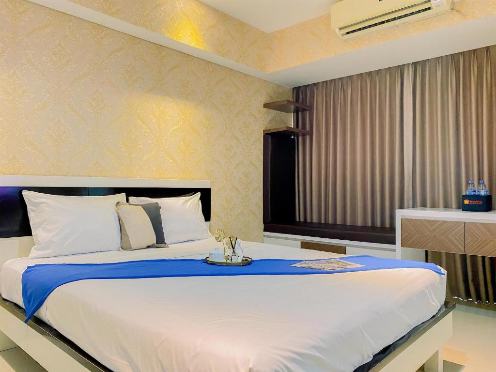 Homey and Comfy Studio H Residence Apartment By Travelio, Jakarta ...