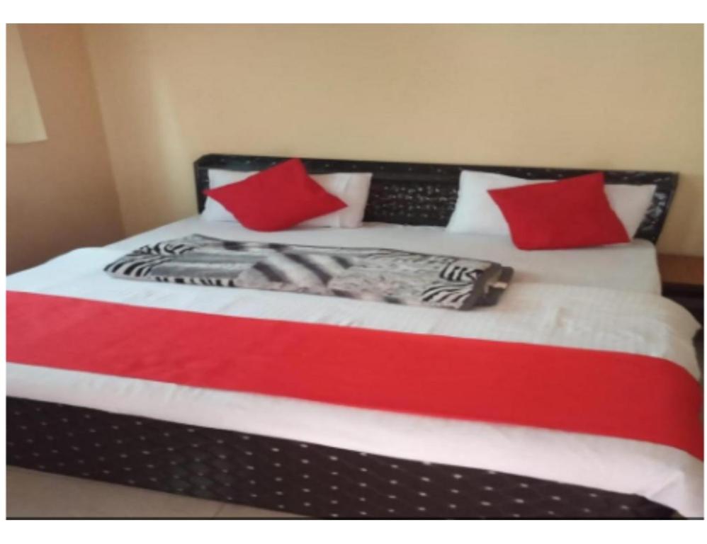 HOTEL LOHAGHAT INN & RESTAURANT, Lohaghat, Lohaghāt (precios ...