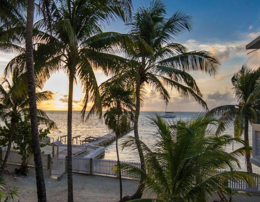 Babylon Beach Resort, San Pedro (updated prices 2026)