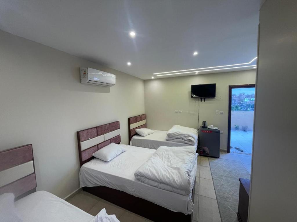 Sami pyramids inn positive energy, Cairo (updated prices 2025)