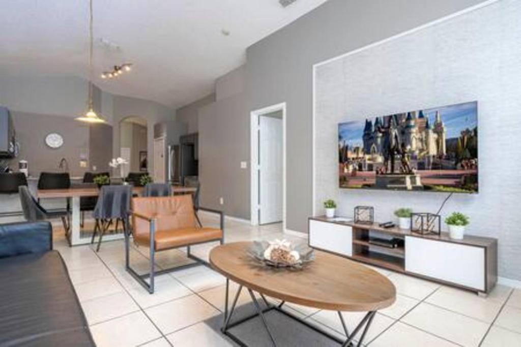 Amazing 5 BR wgame room minutes from Disney, Kissimmee (updated prices ...