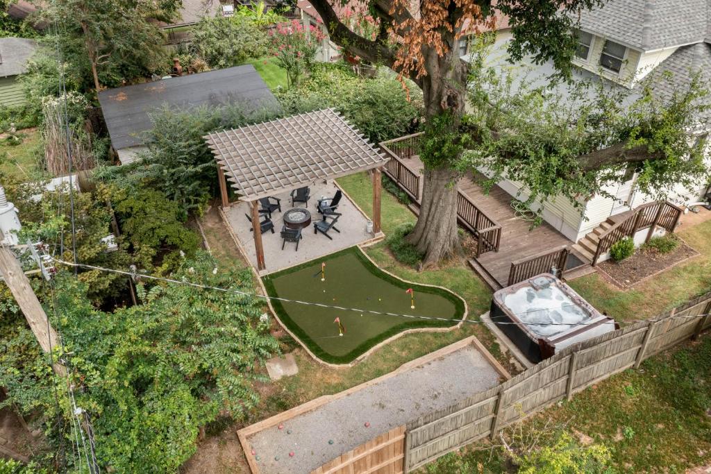 Bocce Ball~ Hot Tub~Putt Putt ~Fire Pit, Memphis (updated prices 2025)
