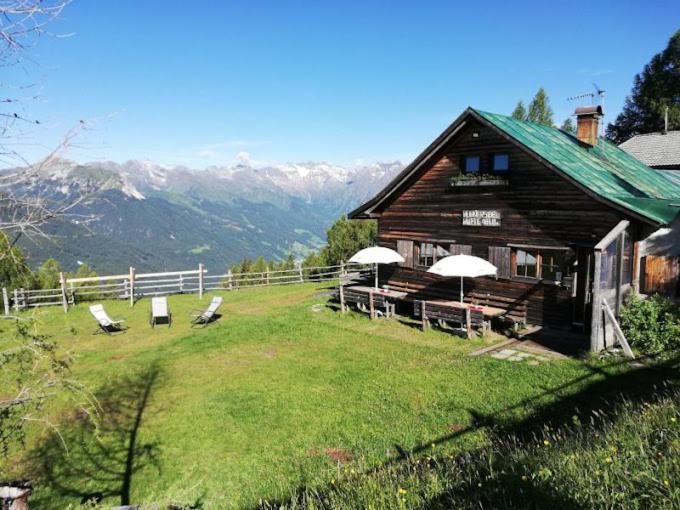 Hühnerspielhütte - Rifugio Gallina - Mountain Hut Hühnerspielhütte ...