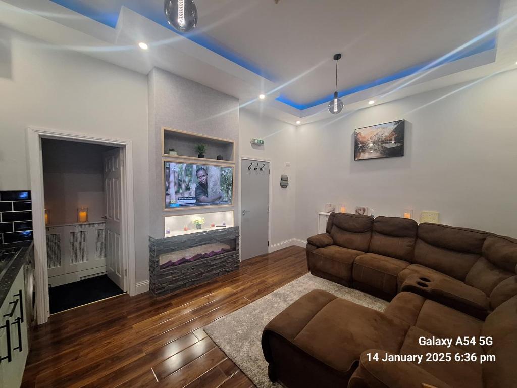 Login House city centre, Derry Londonderry (updated prices 2026)