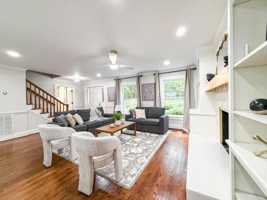 Beautiful Estate in 4 acres of land in Chapel Hill, Chapel Hill ...