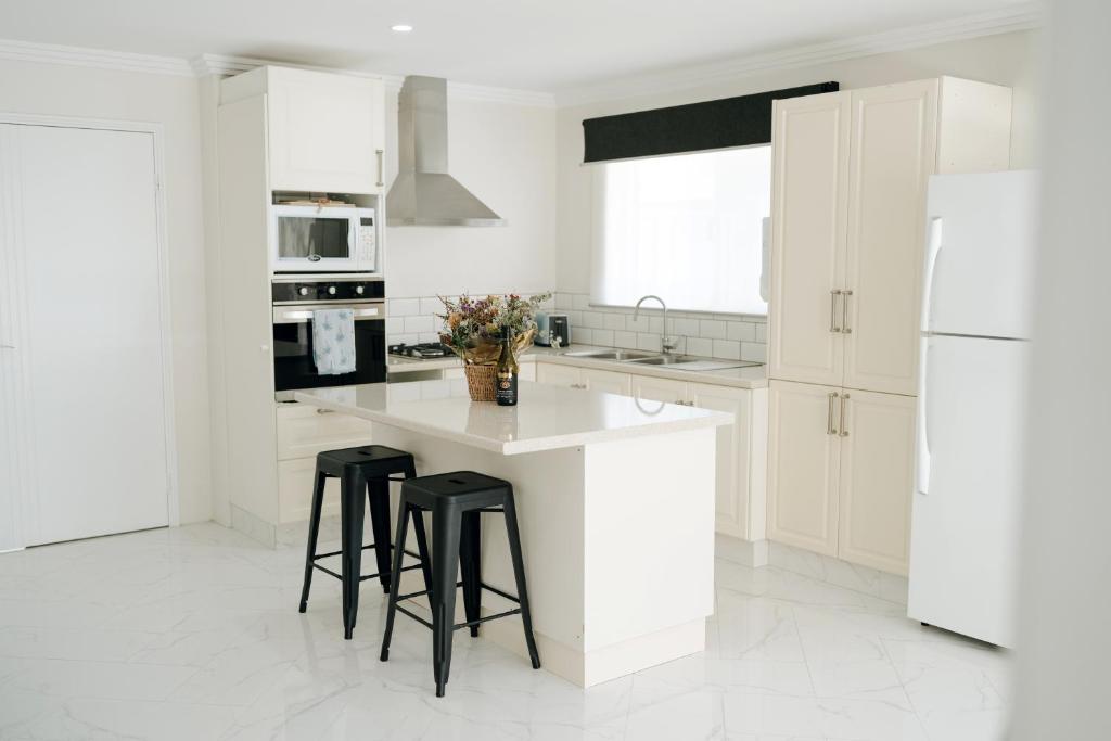 The Sand Castle, Rockingham (updated prices 2025)