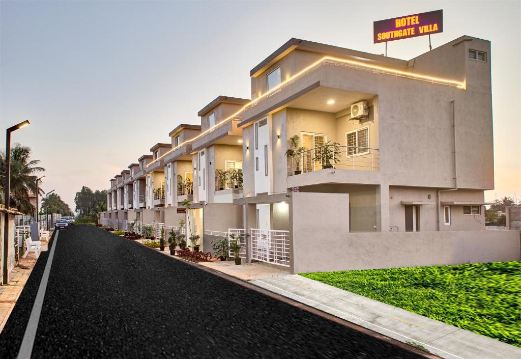 Southgate Villa Hotel near Bangalore International Airport ...