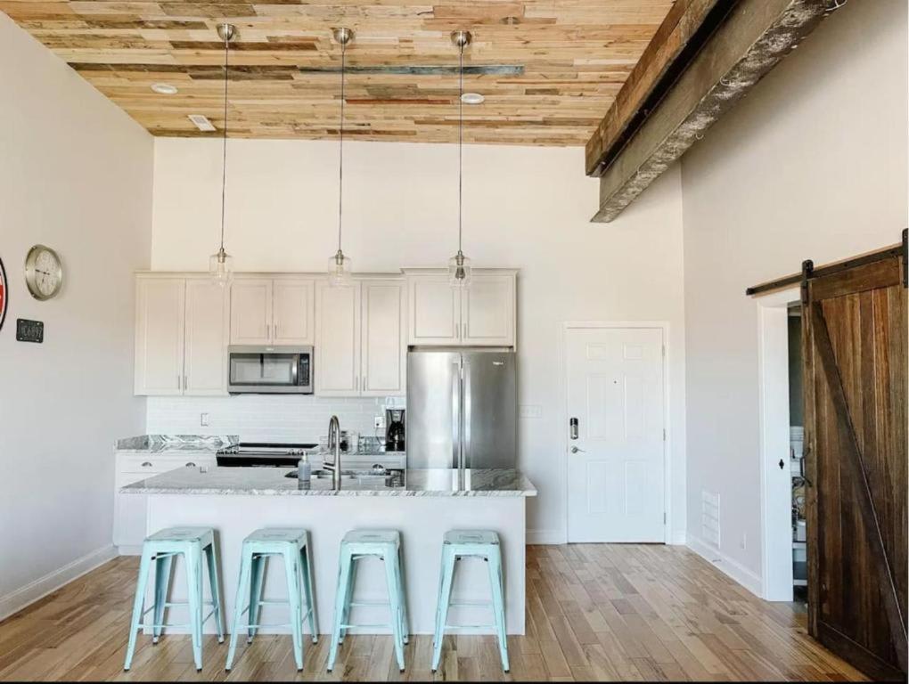 Stadium Lofts on Meridian #2, Indianapolis (updated prices 2026)