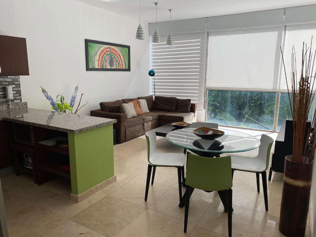 Spacious 2 Bedroom condo at Tulum Country Club and PGA, Akumal (updated ...