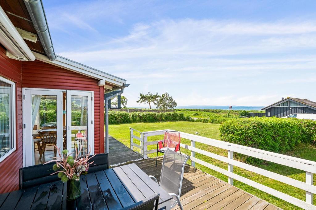 Charming Older Holiday Home With Panoramic Views Of Aarhus Bay, Close ...