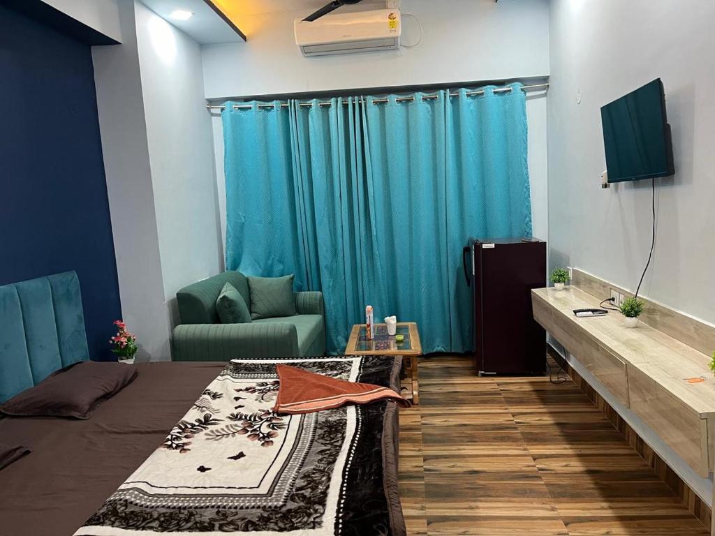 Golden palace studio, Ghaziabad (updated prices 2025)