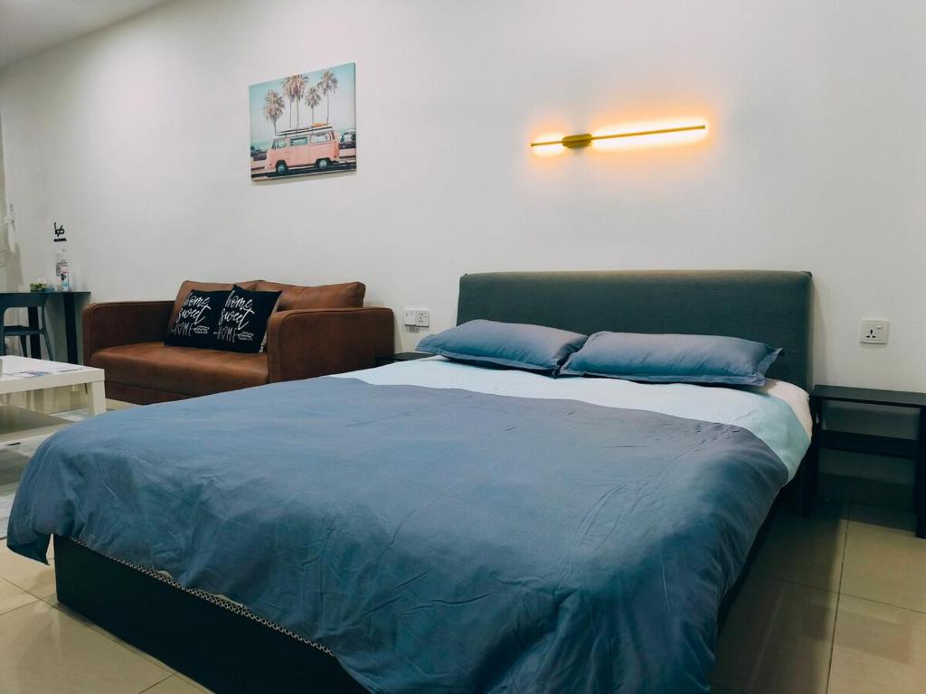 SS15 Courtyard Subang Jaya Sunway Modern Studio Netflix 100 meter to ...