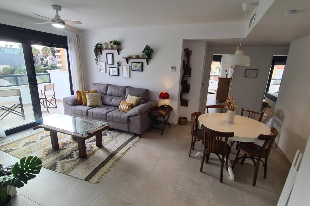 Lucena Beach Ático soleado, piscina y playa, Torremolinos (updated ...